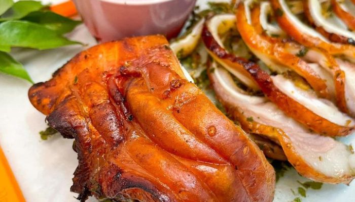 10 Món Ngon Từ Tai Heo Ngon, Giòn Sần Sật - canbepxinh.com